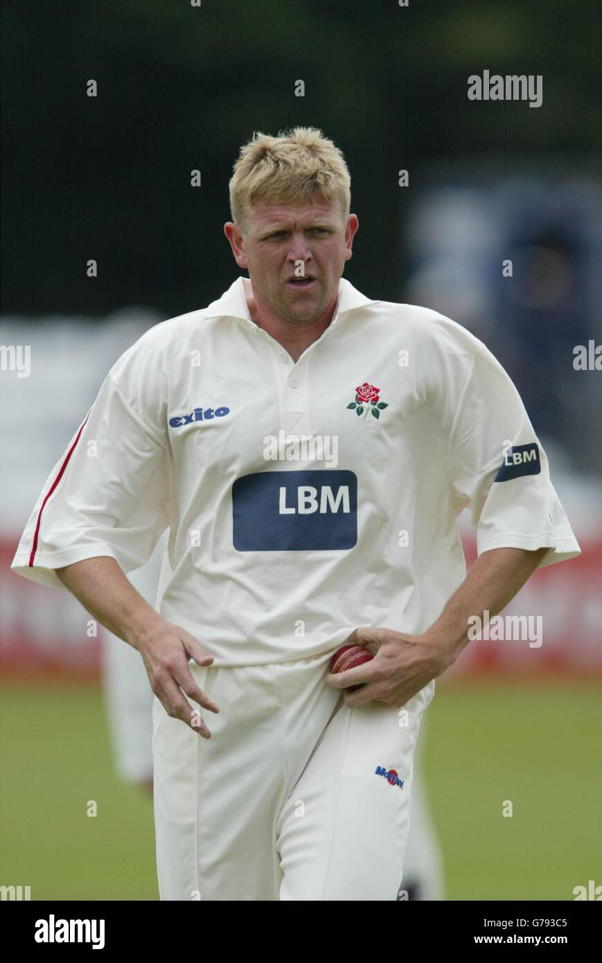 Lancashire's Peter Martin during their Frizell Division 1 County ...