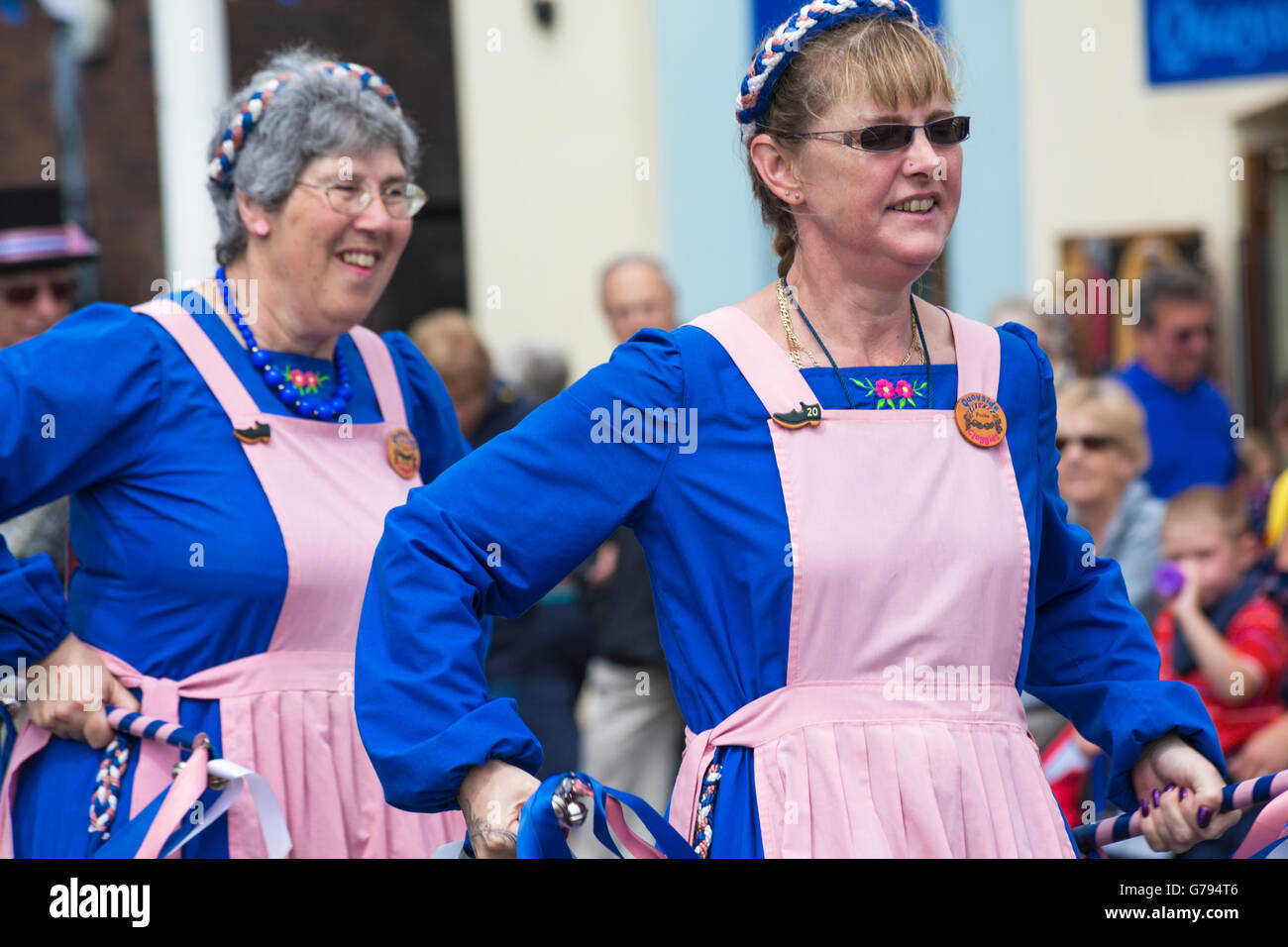 Poole, Dorset, UK. 25 June, 2016. The Quayside Cloggies perform and ...
