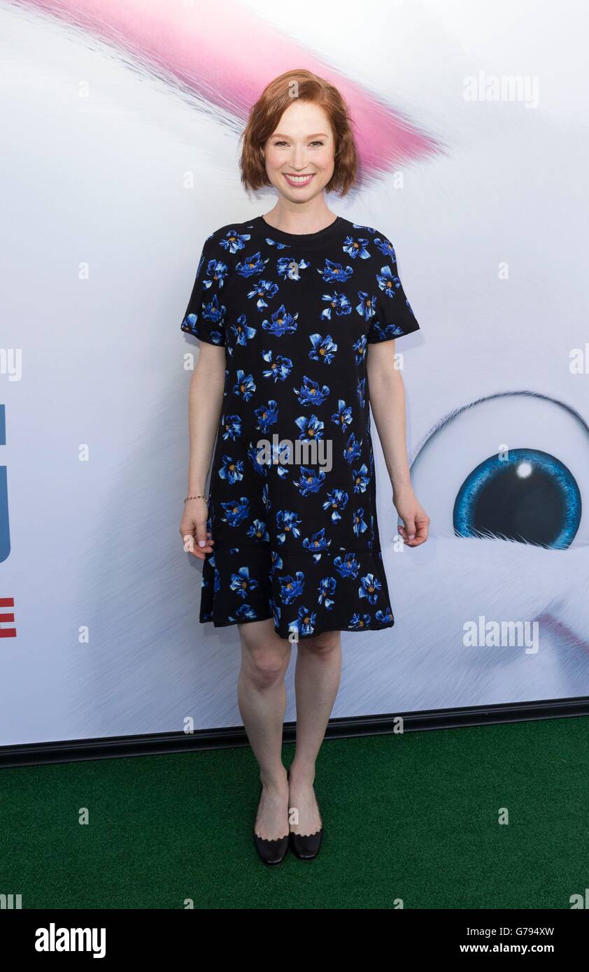 New York, NY, USA. 25th June, 2016. Ellie Kemper at arrivals for THE ...