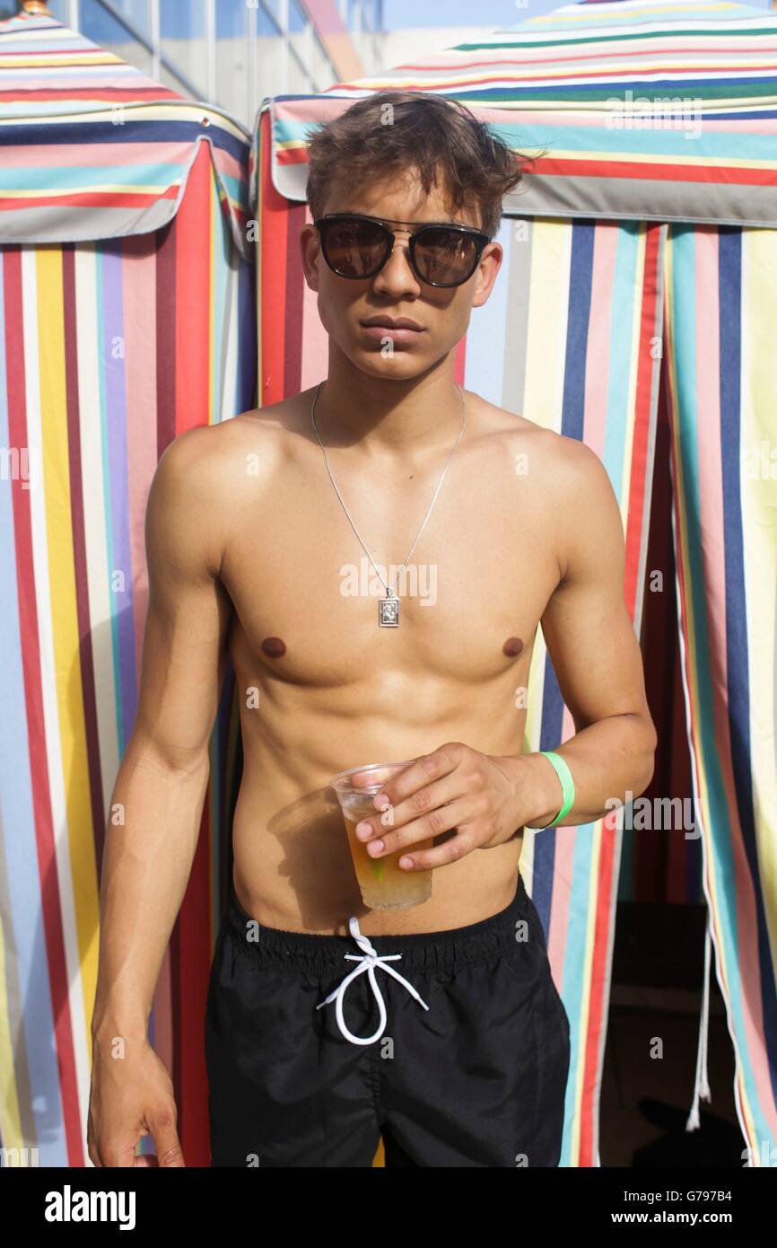 Brooklyn, NY, USA. 24th June, 2016. Colin Alexander at arrivals for Bar ...