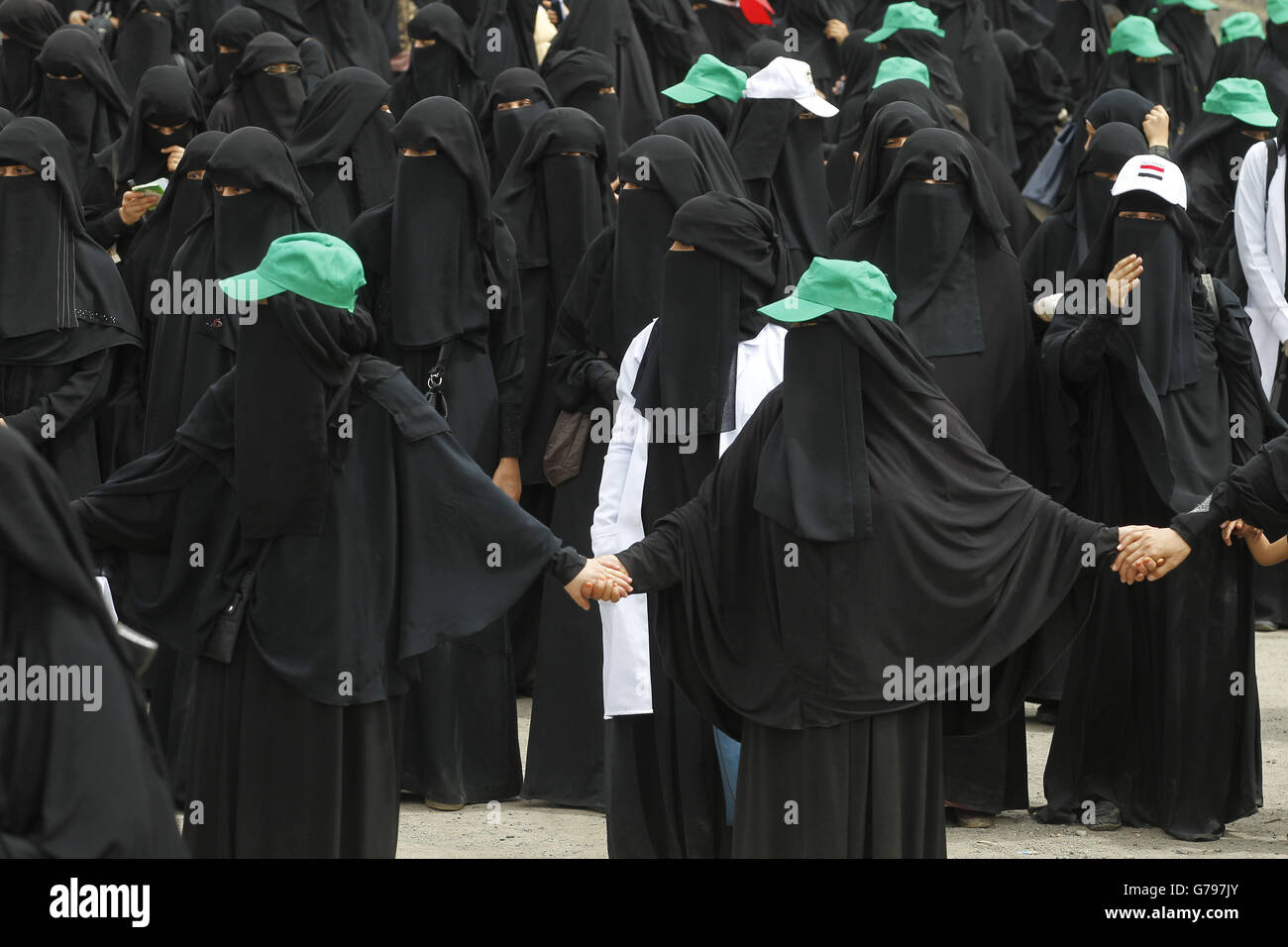 Kuwaiti Women Dress Code