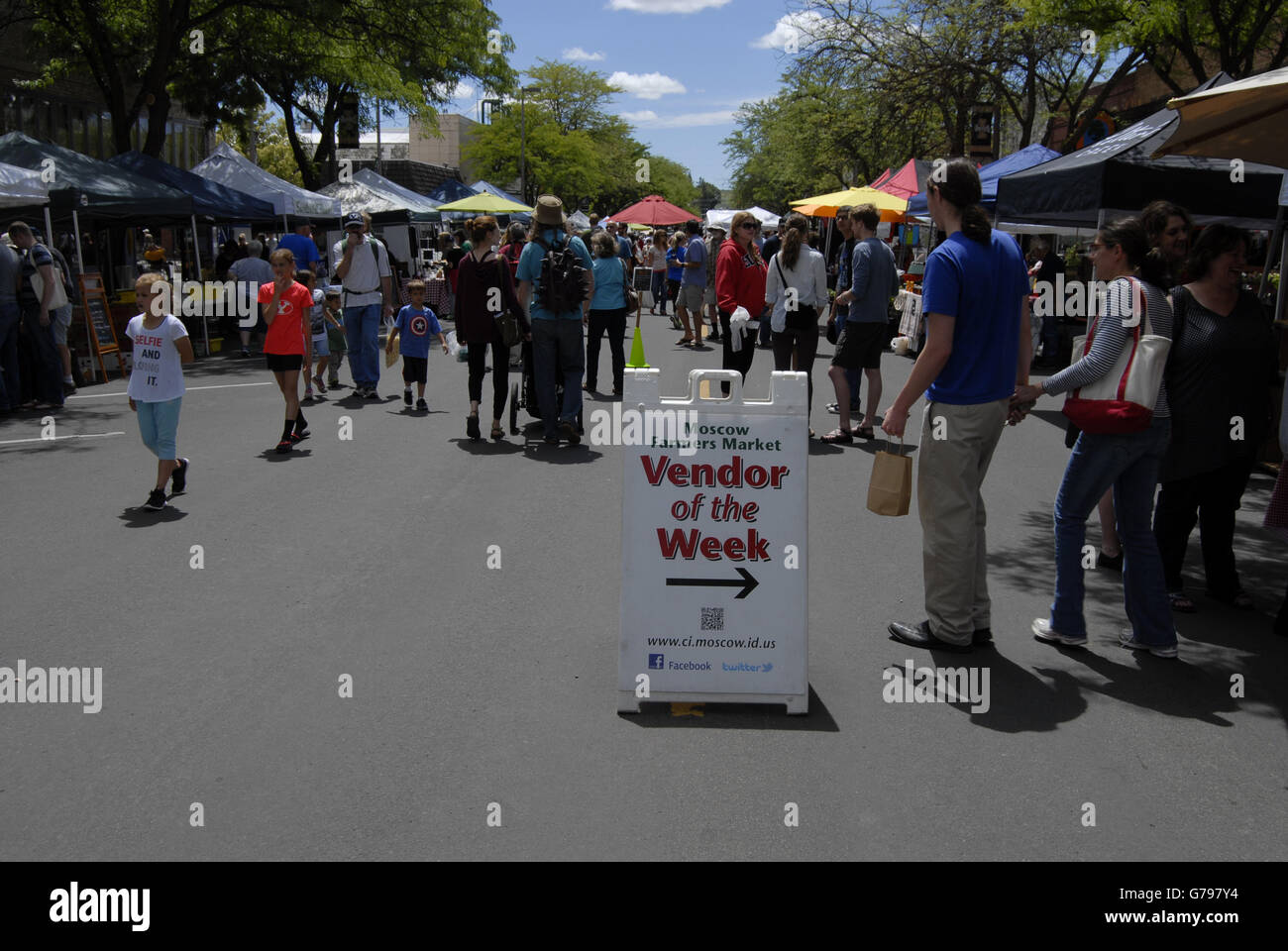 Mocow farmers market hi-res stock photography and images - Alamy