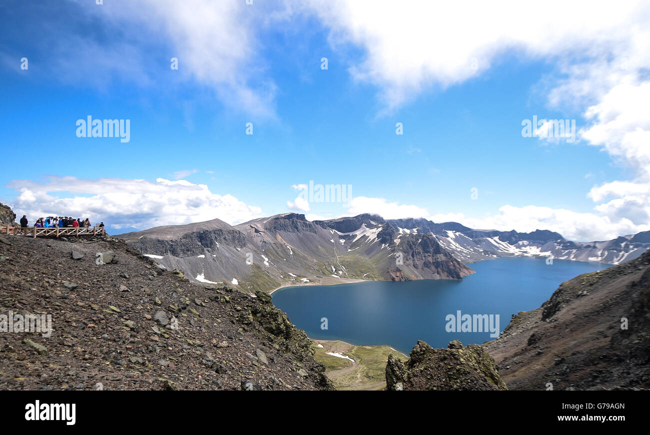 Jilin changbai mountain tianchi hi-res stock photography and images - Alamy