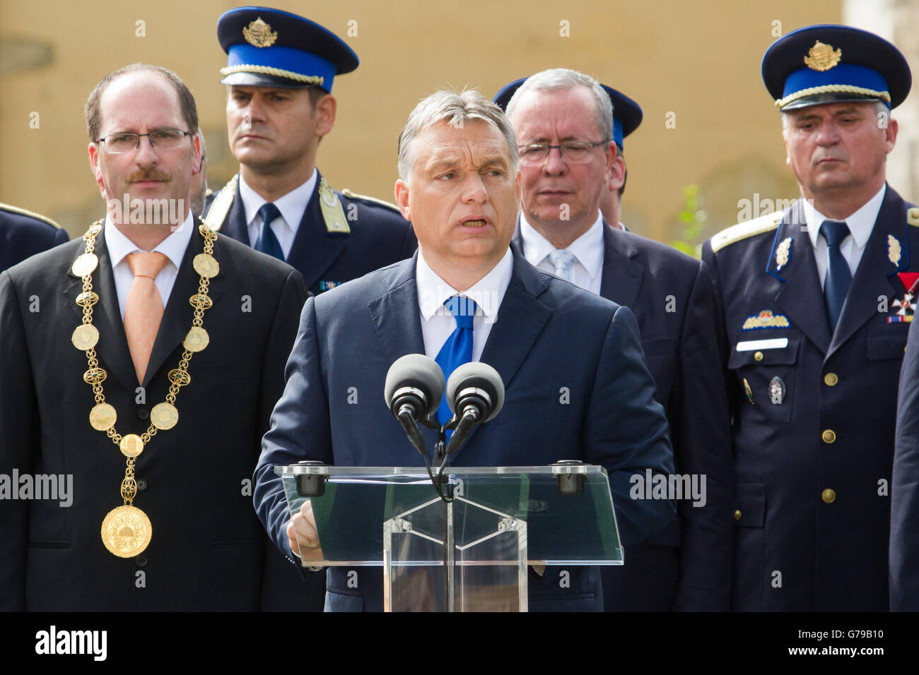 Oath taking ceremony hi-res stock photography and images - Alamy