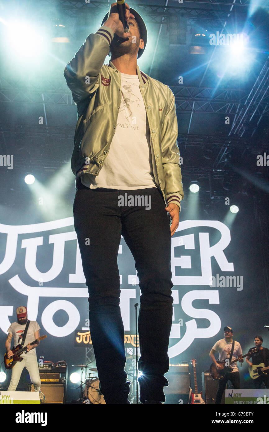 Jupiter jones hi-res stock photography and images - Alamy