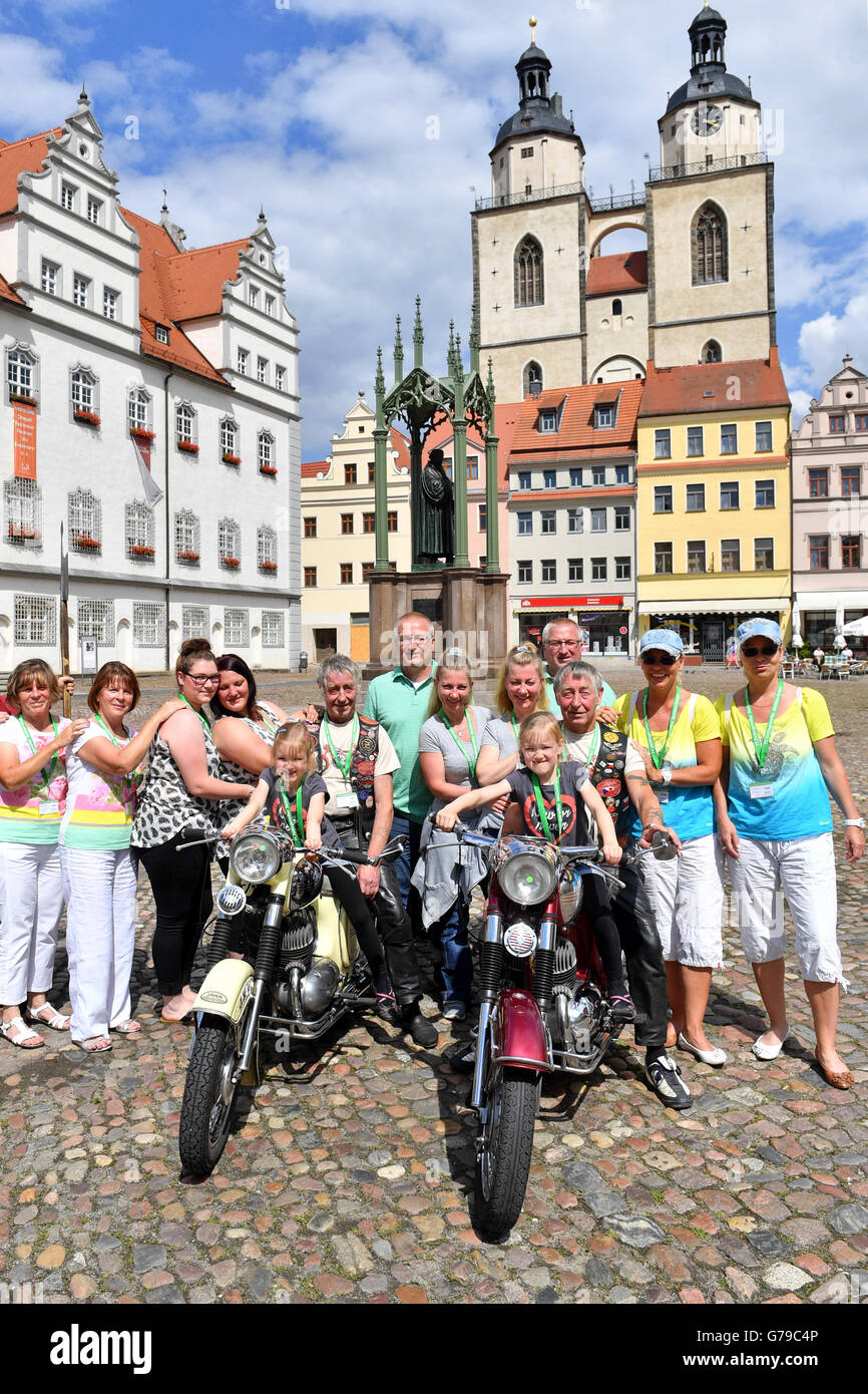 Wittenberg, Germany. 26th June, 2016. Twin brothers Rolf (C-L) and ...