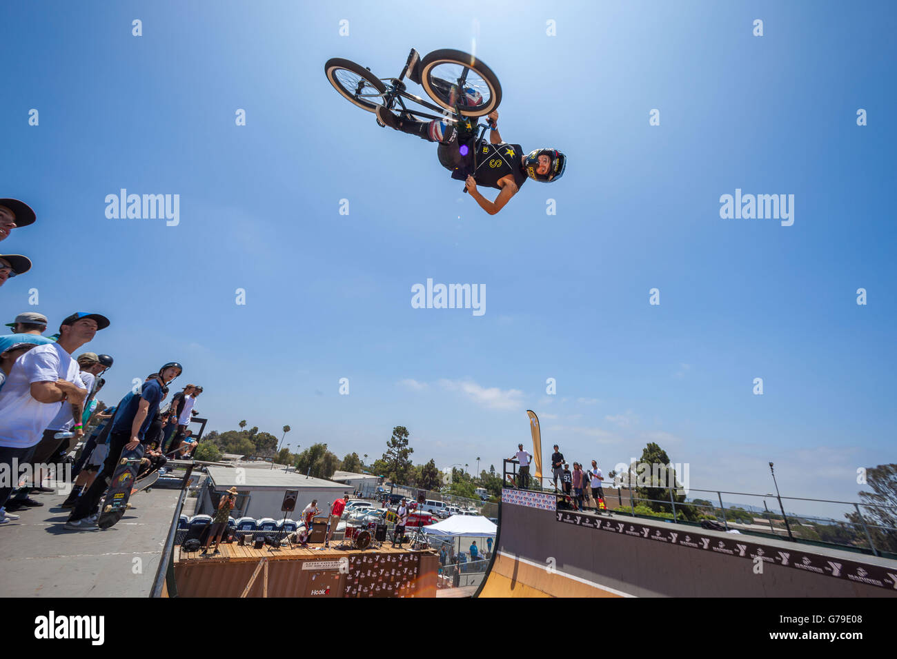 Young tony hawk hi-res stock photography and images - Alamy