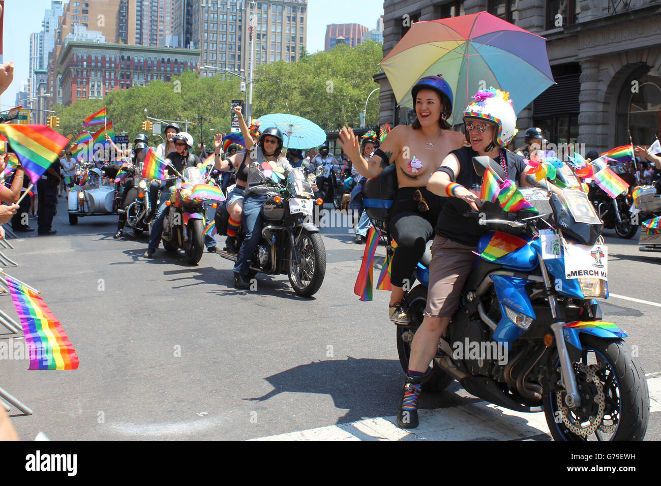 New York Gay Pride Parade 2016 Stock Photo - Alamy