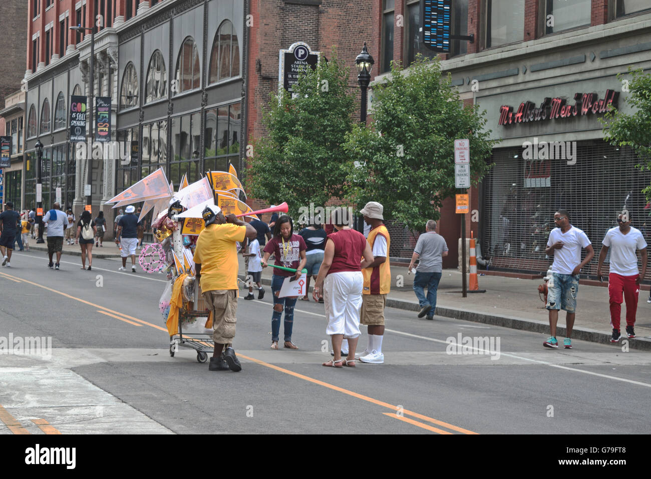 Cleveland street party hi-res stock photography and images - Alamy