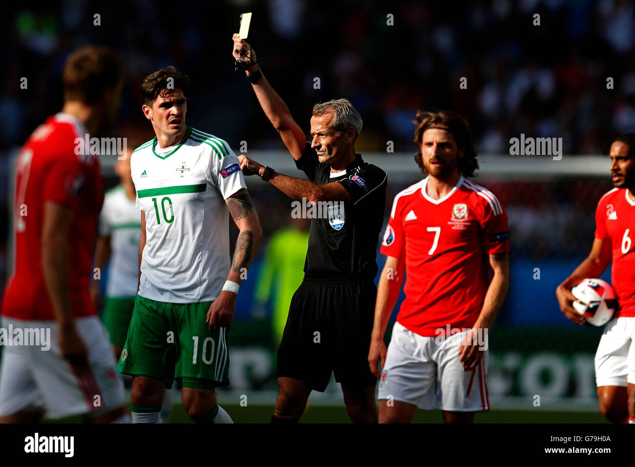 Paris, France. © D. 25th June, 2016. Martin Atkinson (Referee) Football ...