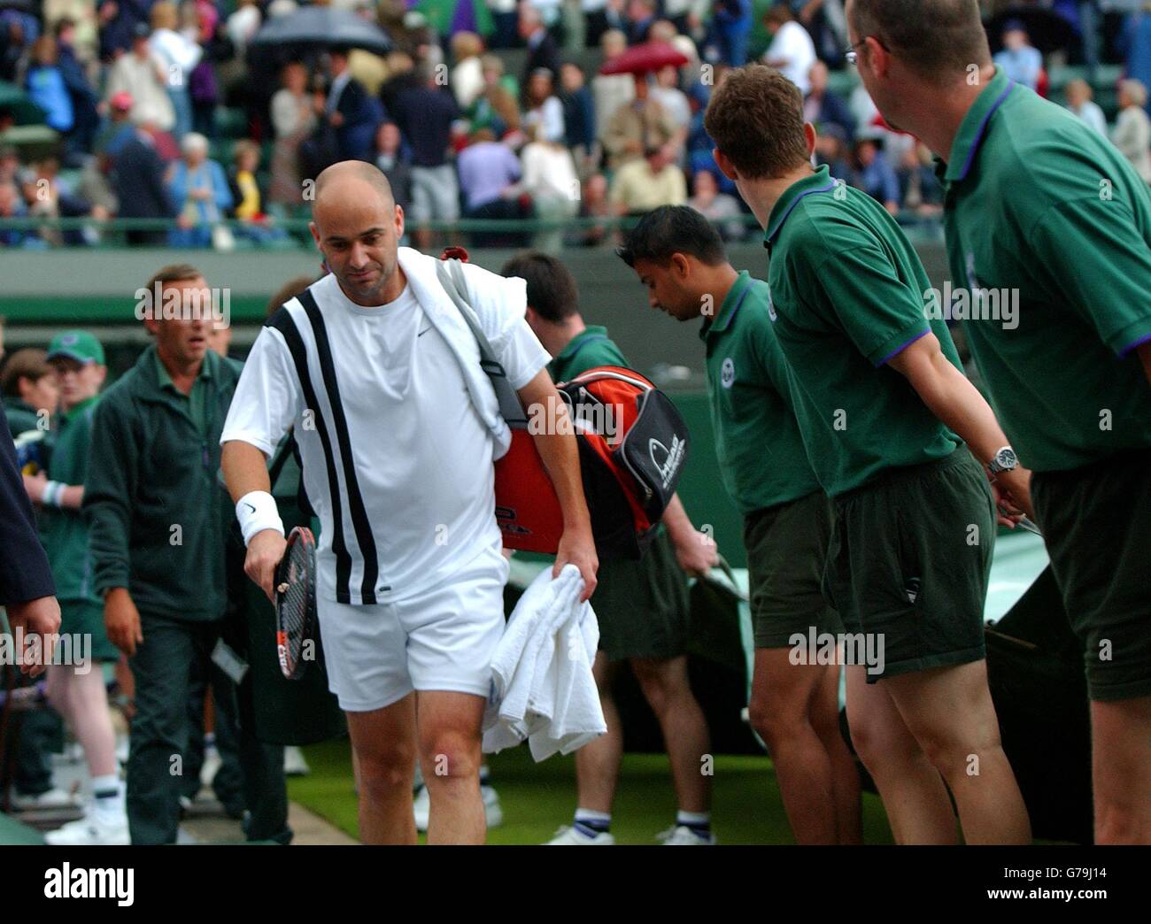 Agassi v philippoussis hi-res stock photography and images - Alamy
