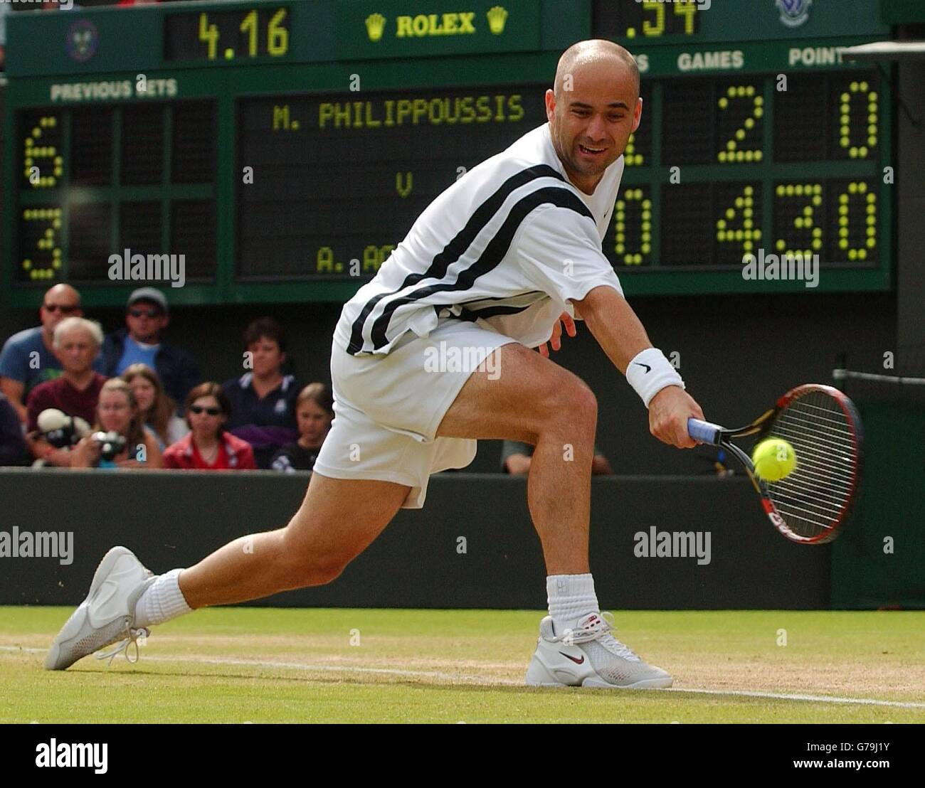 Agassi v Philippoussis Stock Photo - Alamy