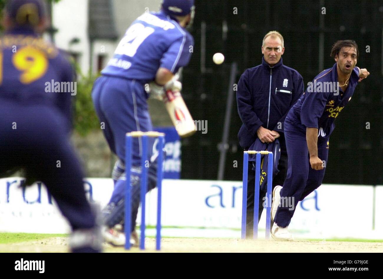 Durham v scottish saltires hi-res stock photography and images - Alamy