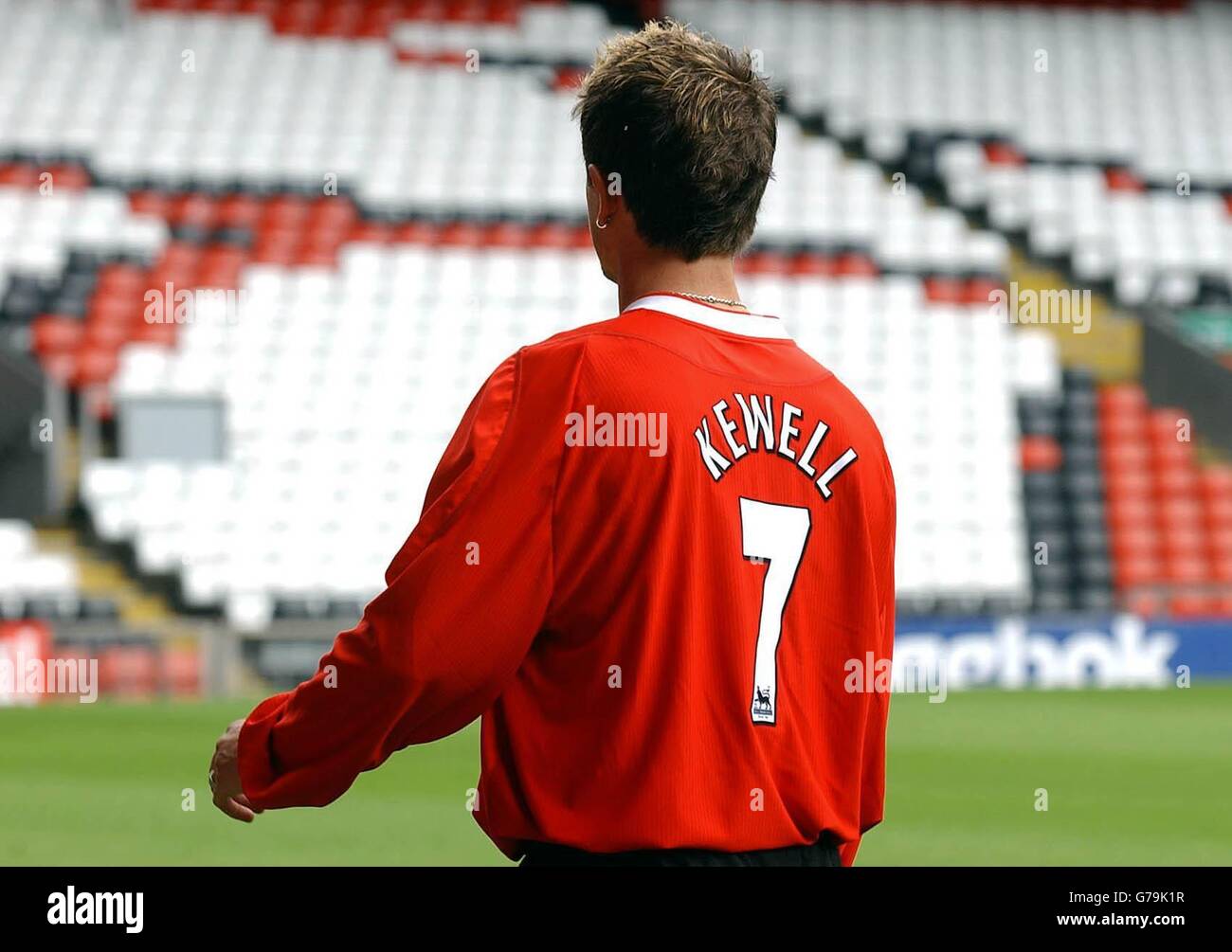 Football shirt number 7 back hi-res stock photography and images - Alamy