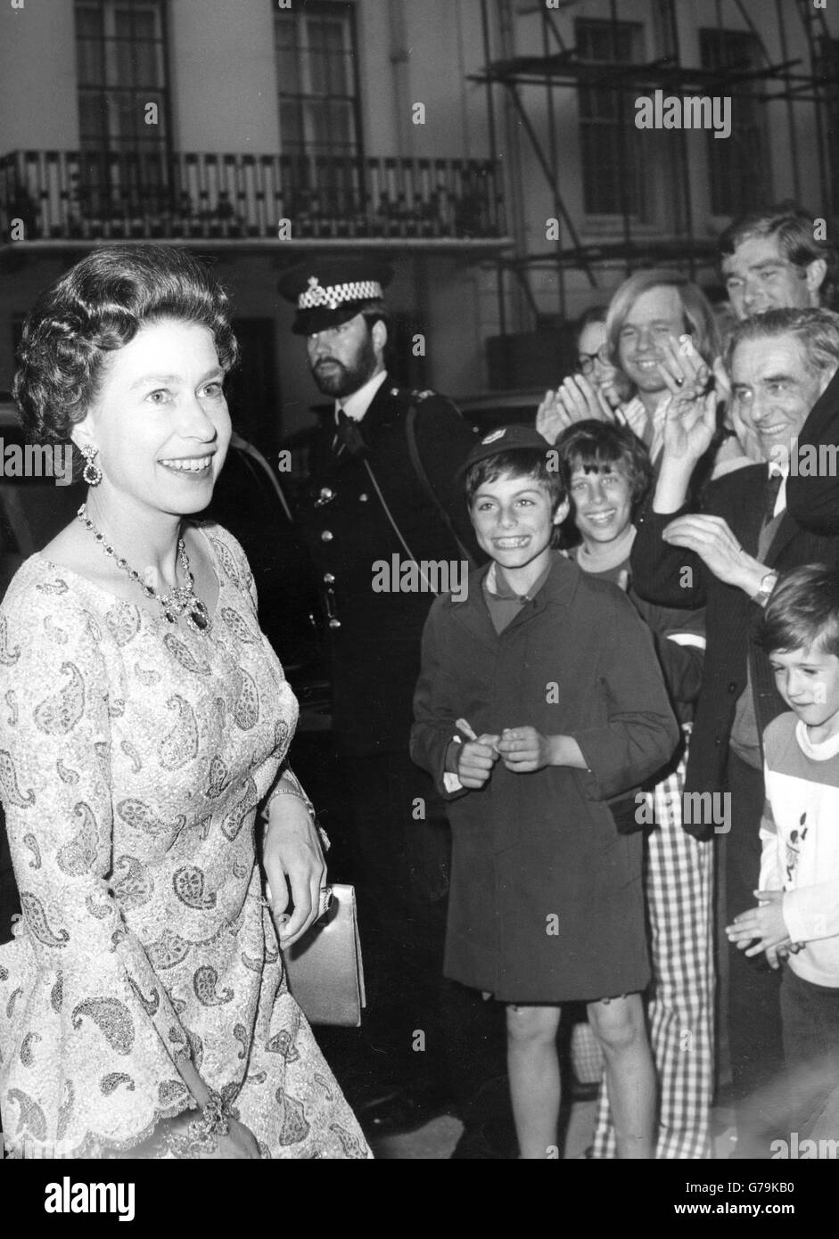 Royalty - Queen Elizabeth II - Upper Brook Street, London Stock Photo ...