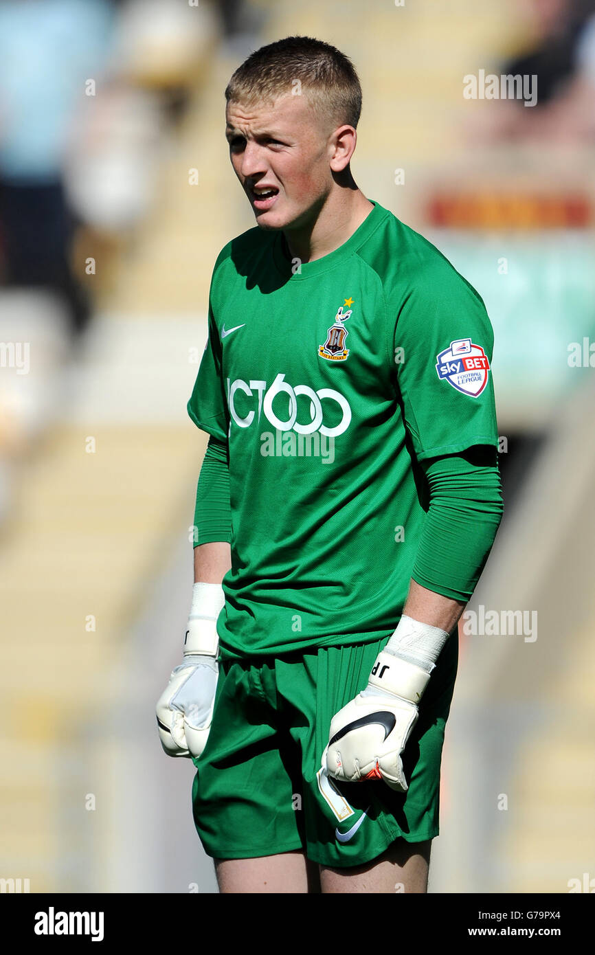Bradford city goalkeeper jordan pickford hi-res stock photography and ...
