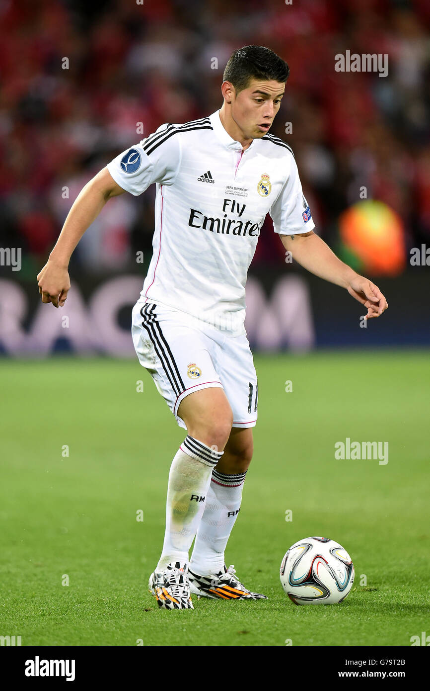 James rodriguez 2014 real madrid hi-res stock photography and images ...