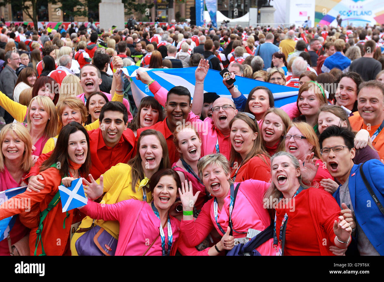 Sport - Team Scotland Commonwealth Games Parade - Glasgow. Crowds ...