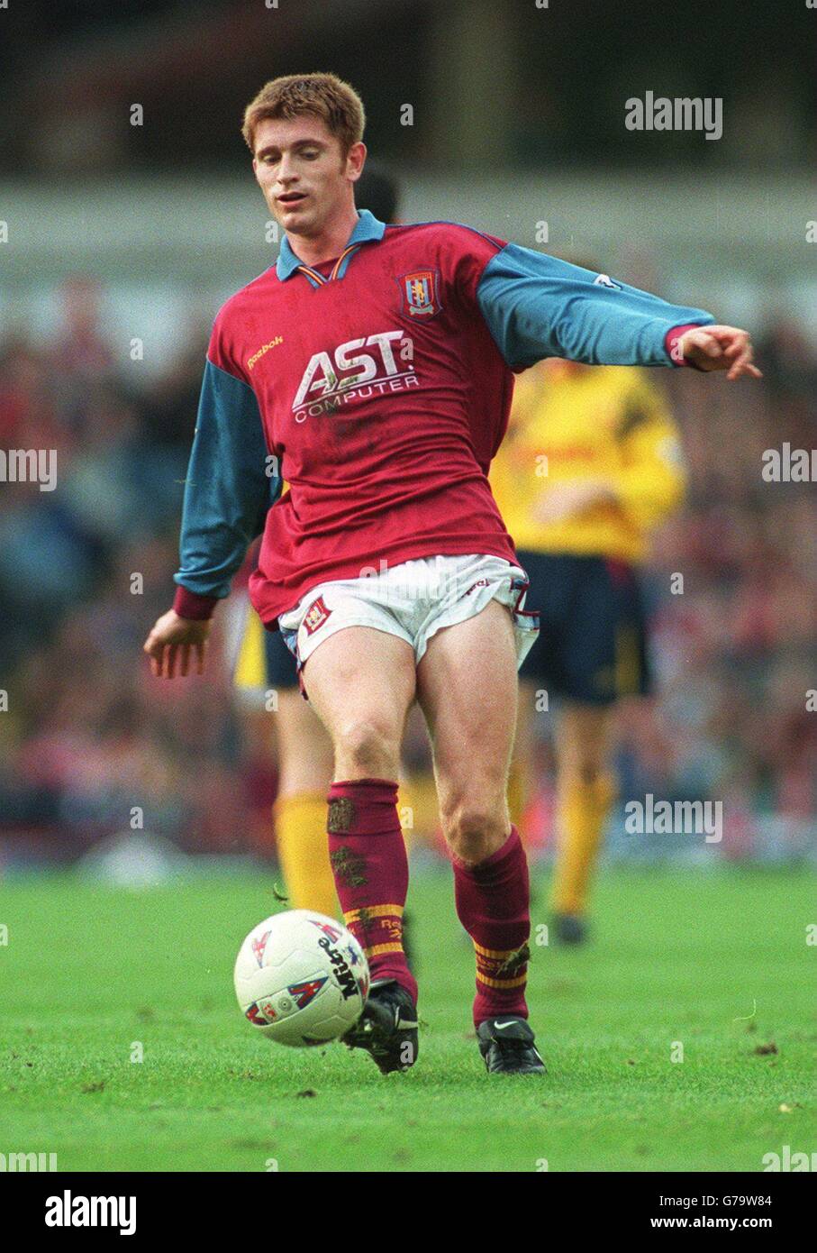 Soccer carling premier league aston villa v nottingham forest hi-res ...