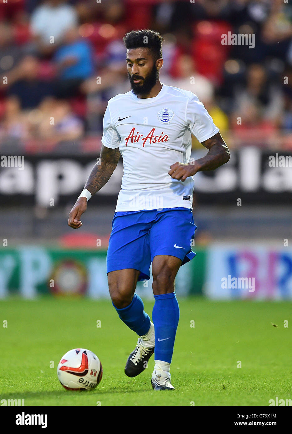 Queens park rangers armand traore hi-res stock photography and images ...
