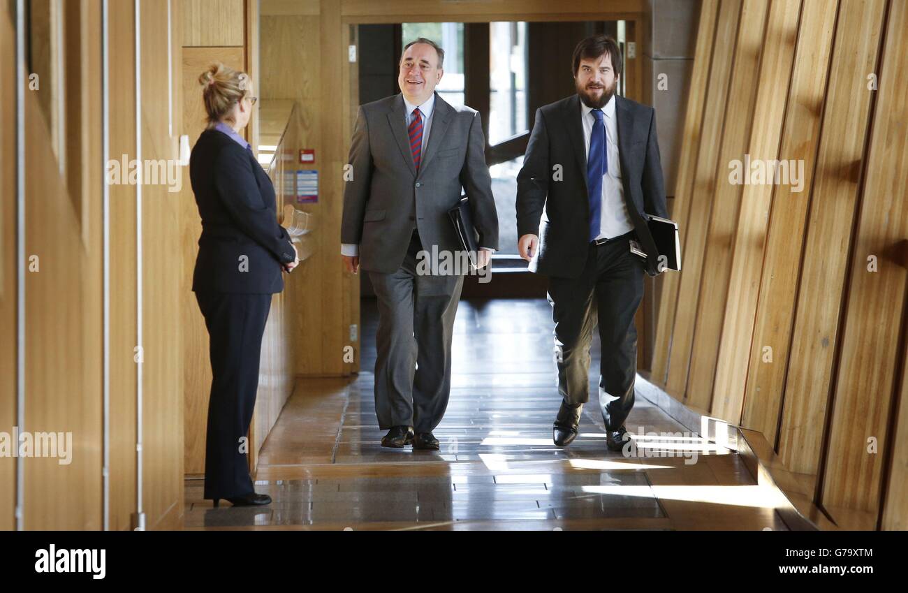 First adviser hi-res stock photography and images - Alamy