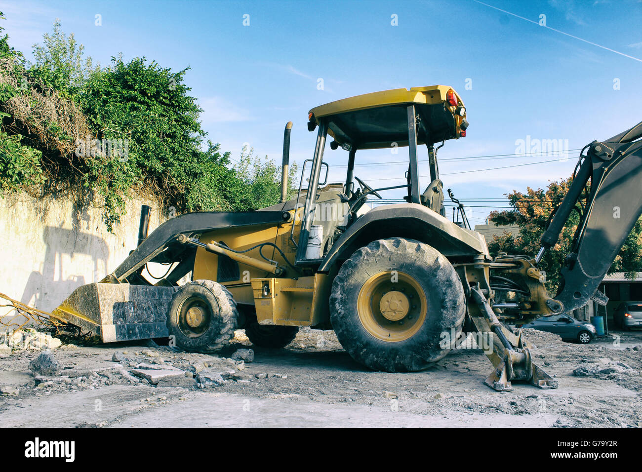 Photograph of an end loader construction machine Stock Photo - Alamy