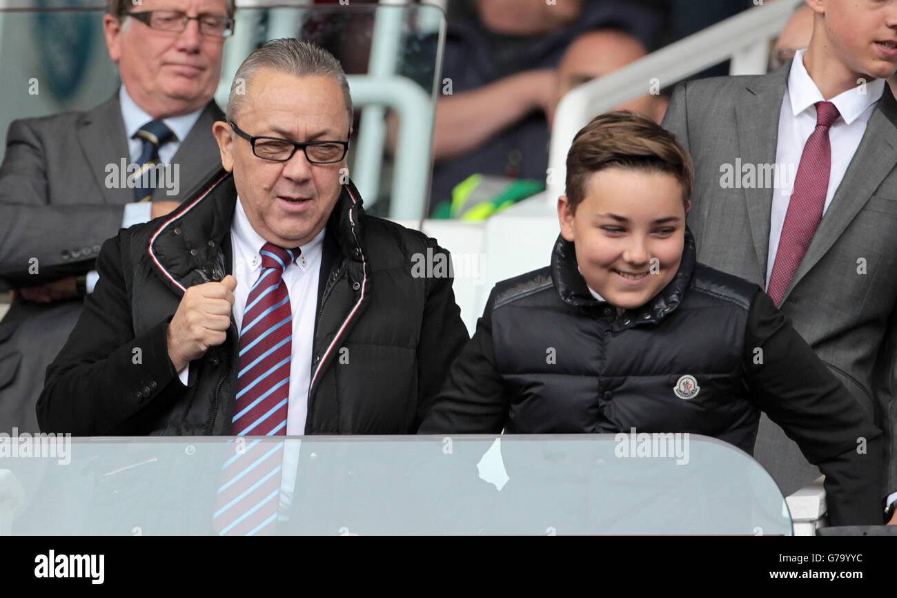 West ham united co owner david sullivan and his son hi-res stock ...