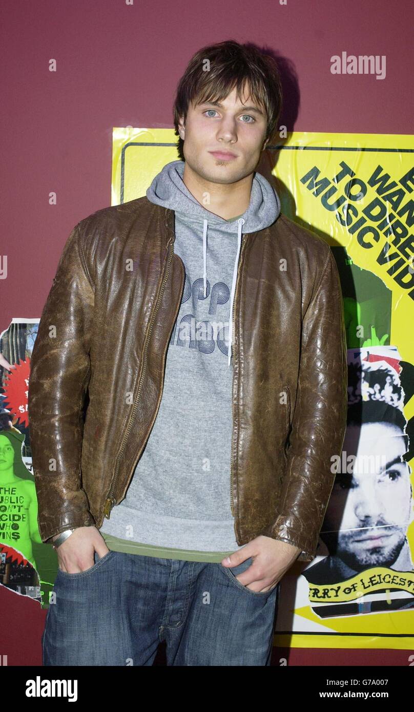 Jamie scott singer hi-res stock photography and images - Alamy