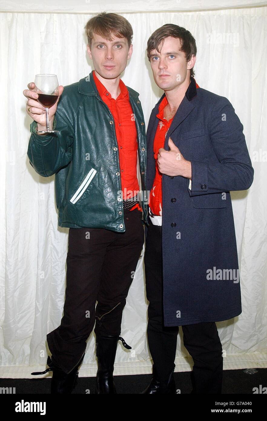 Lead singer Alex Kapranos (left) and Nick McCarthy from the Scottish ...
