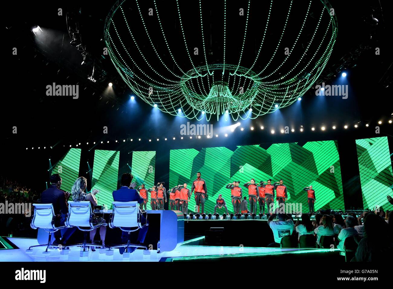 Showbiz dance perform performing live on stage general view gv hi-res ...