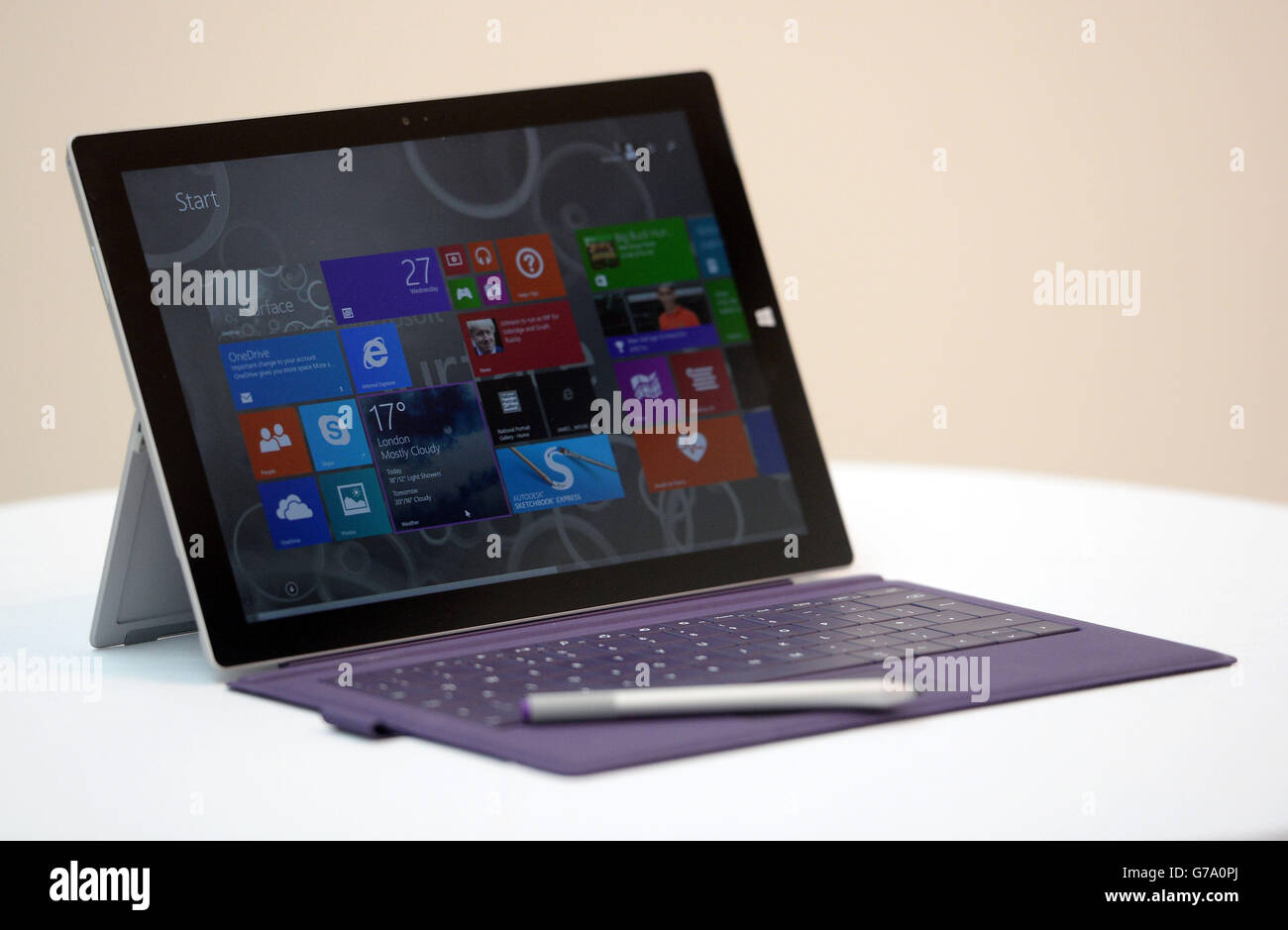 Surface Pro 3 tablet launch Stock Photo - Alamy