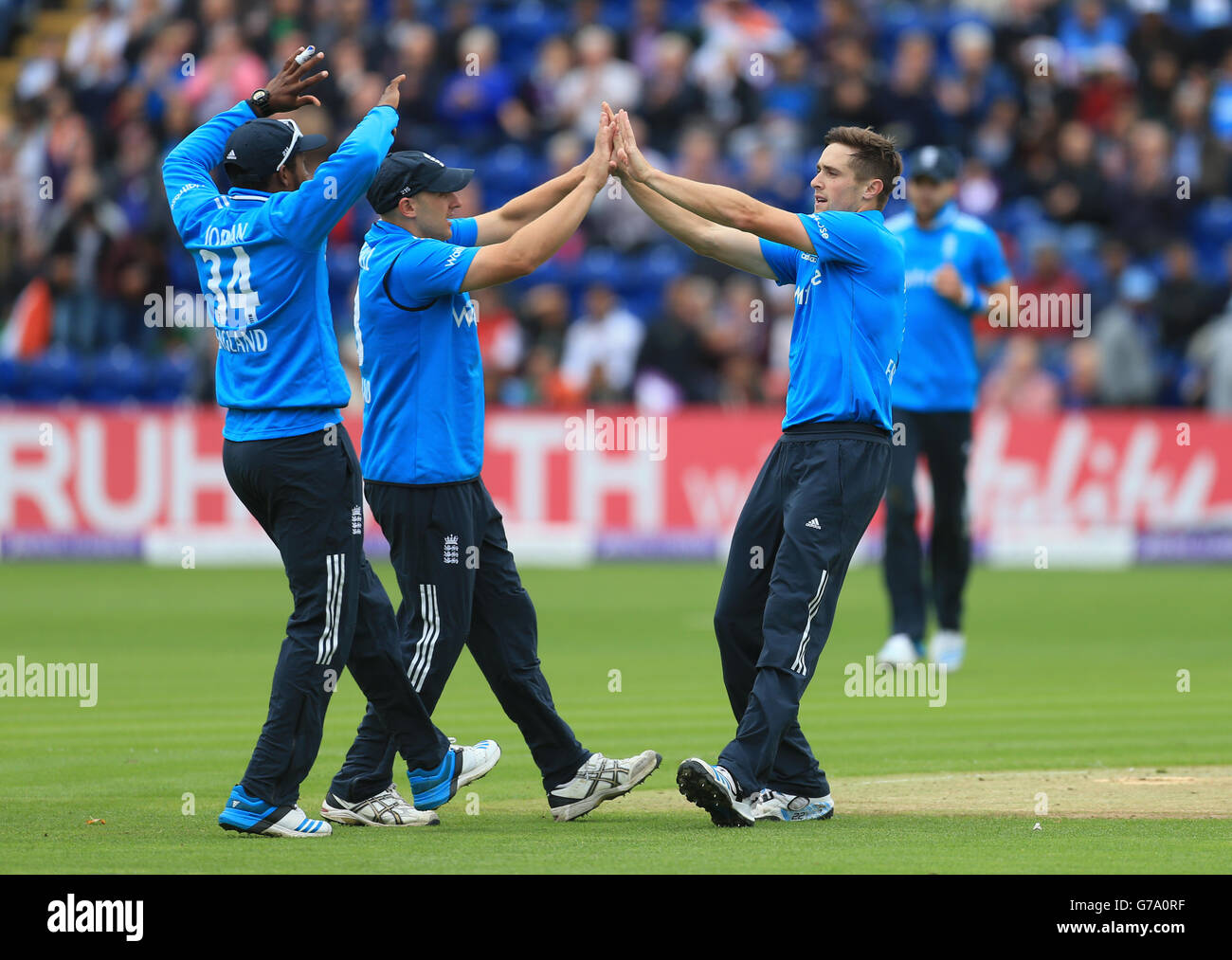 Chris read cricket wicket hi-res stock photography and images - Alamy