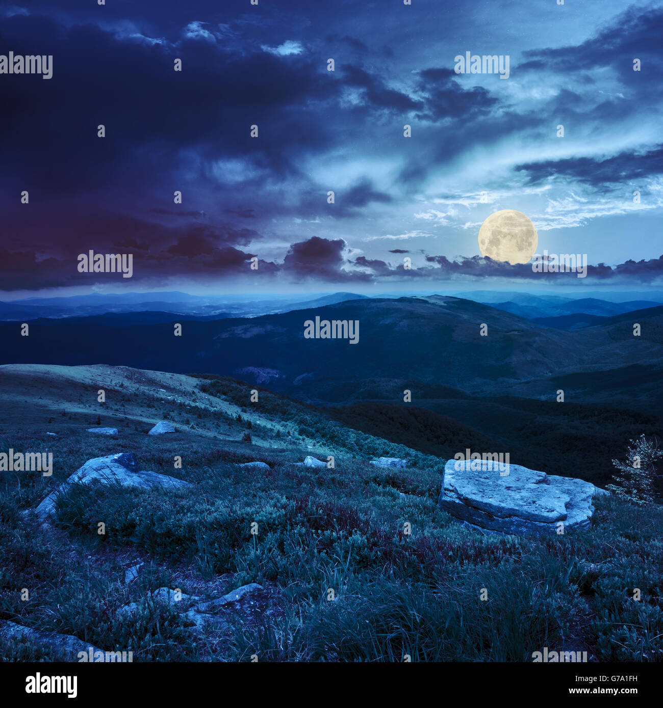 Boulders on the moon hi-res stock photography and images - Alamy