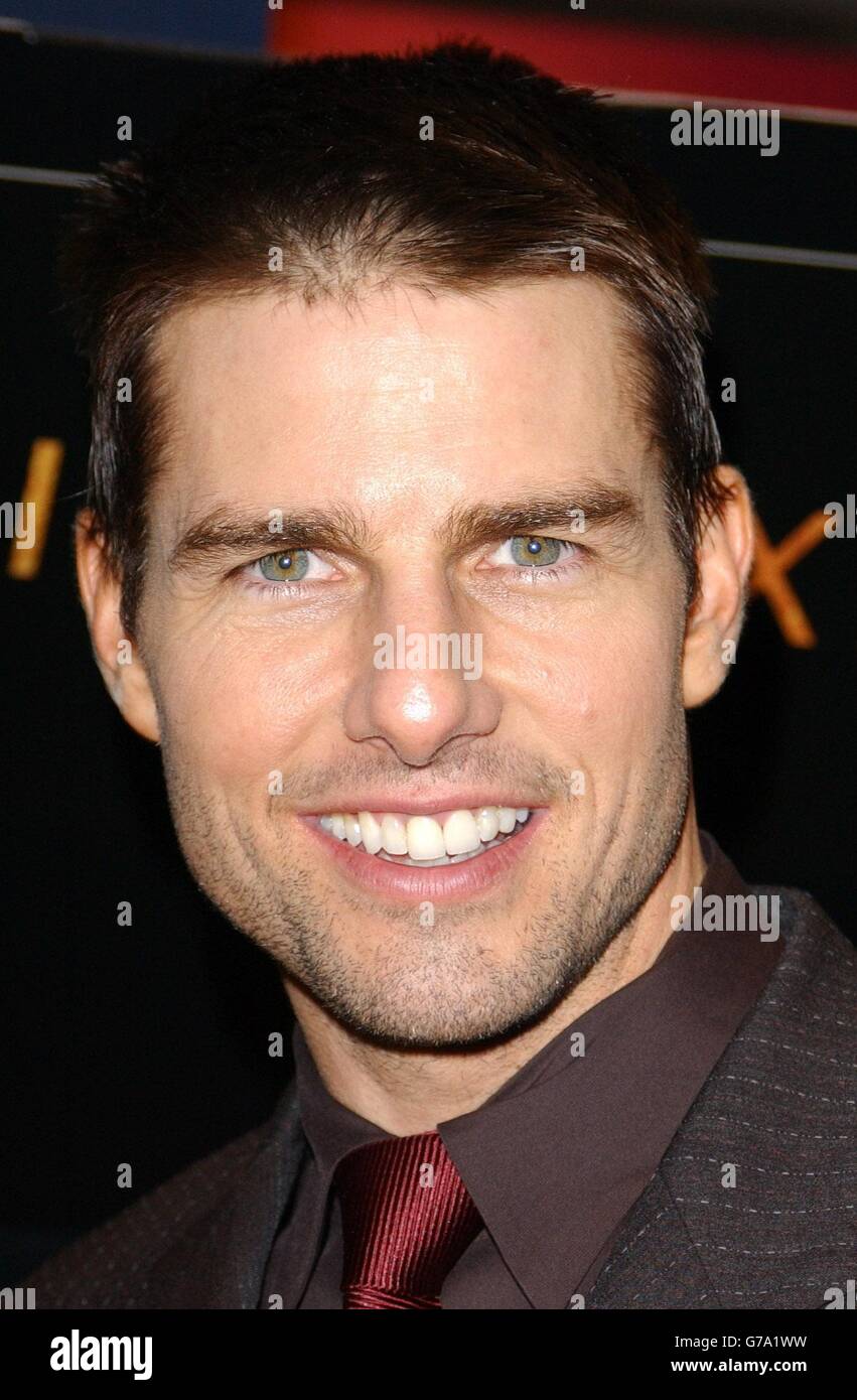 Head shoulders celebrity showbiz film premiere actor smiling tom cruise ...
