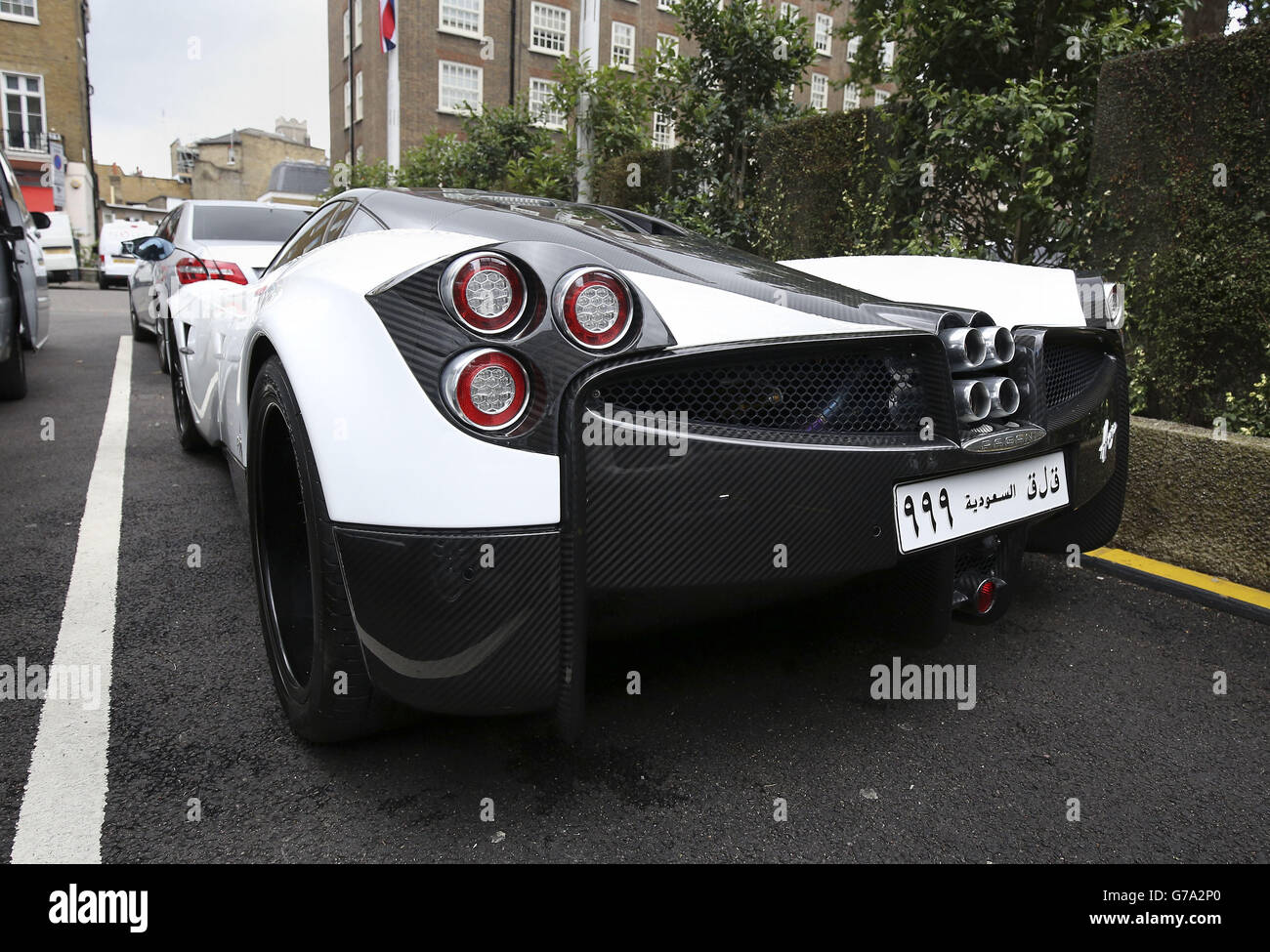 Middle Eastern cars in London Stock Photo - Alamy