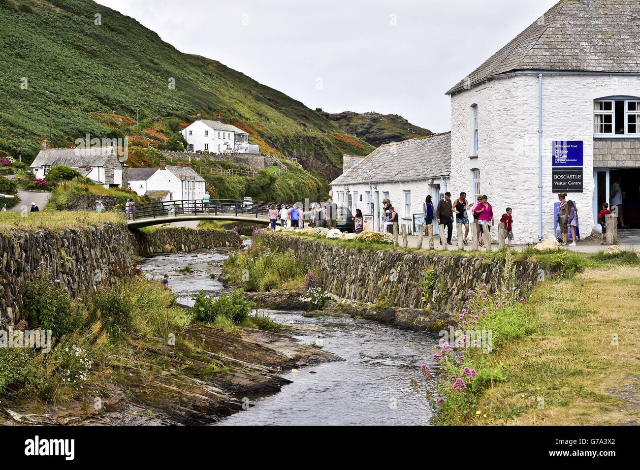 The National Trust shop and Boscastle visitor centre by the River ...