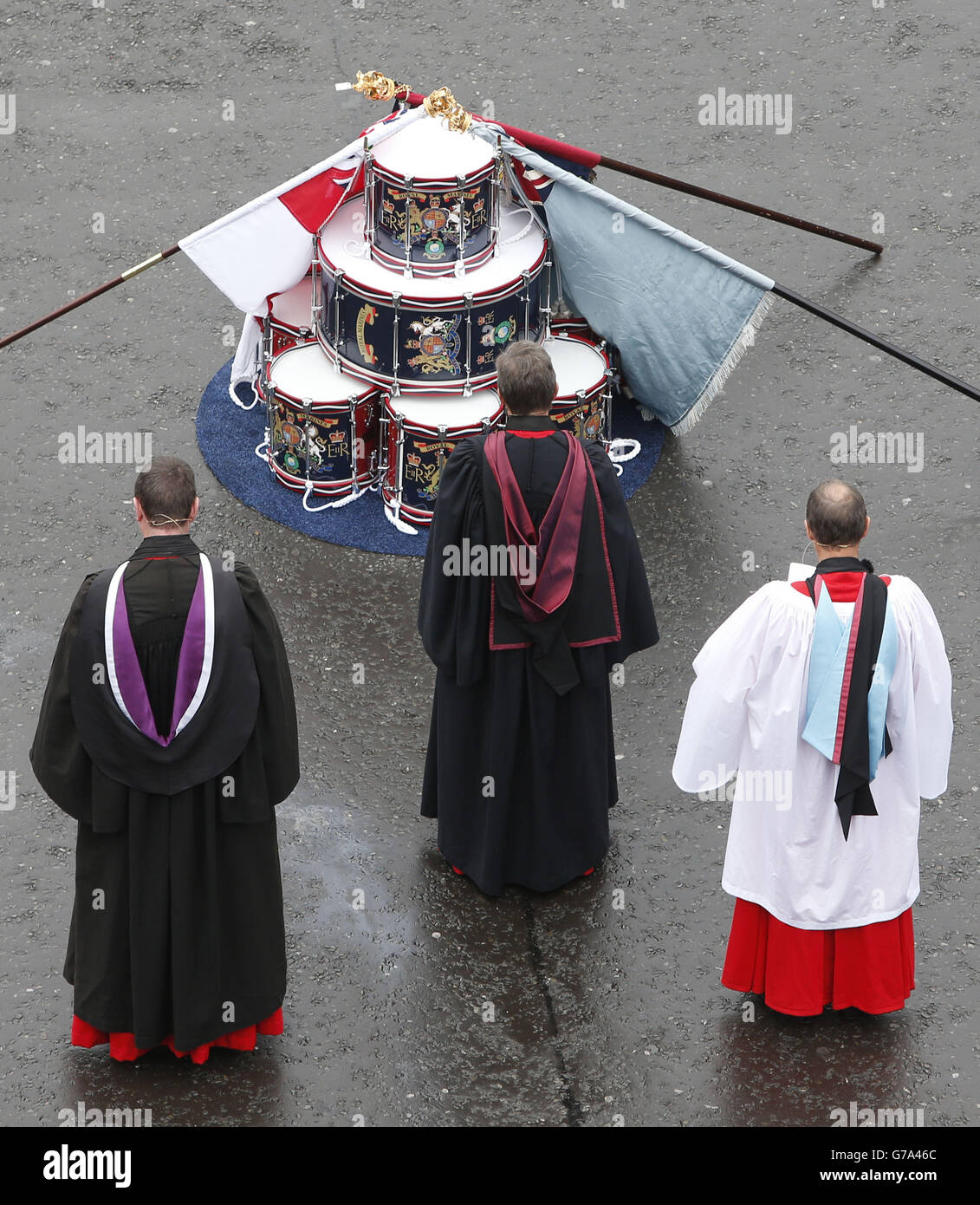 Commemorate centenary first world war edinburgh castle hi-res stock ...