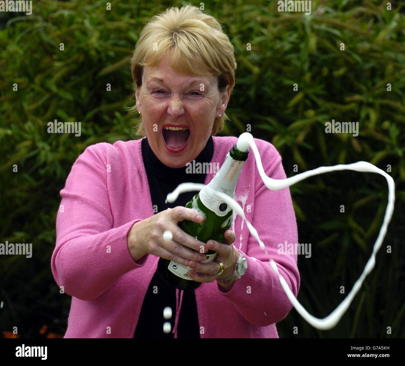 Liz Robertson celebrates daughters gold Stock Photo - Alamy