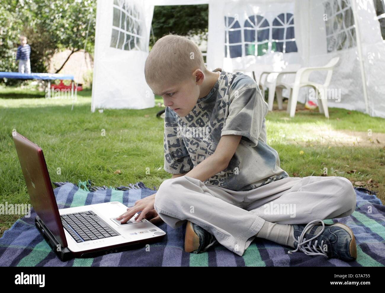 Social health transplant computer laptop joshua hartley hi-res stock ...