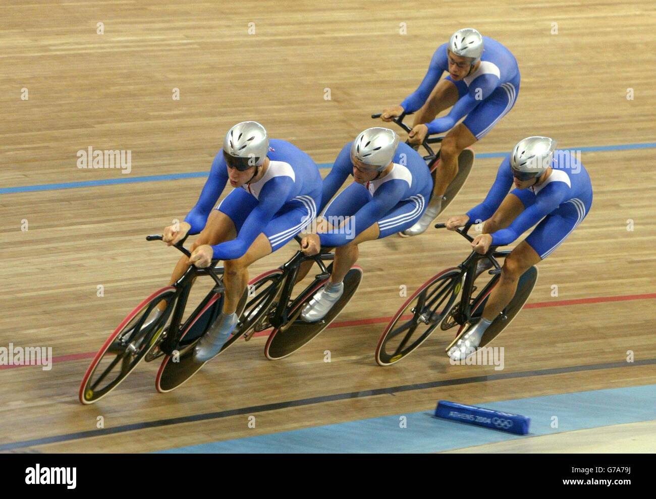 Cycling action olympics2004 hi-res stock photography and images - Alamy