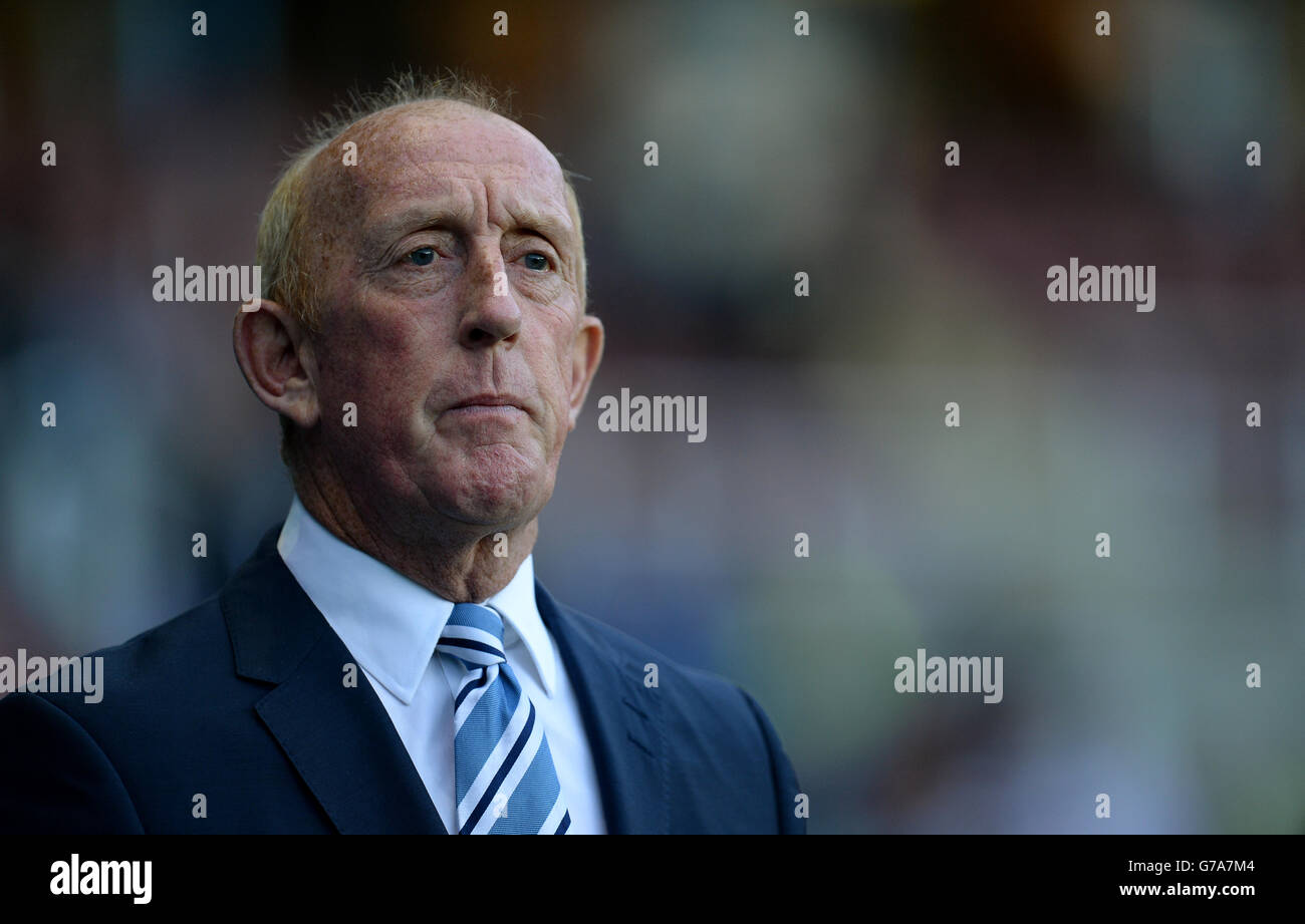 Soccer - Sky Bet Championship - Reading v Huddersfield Town - Madejski ...