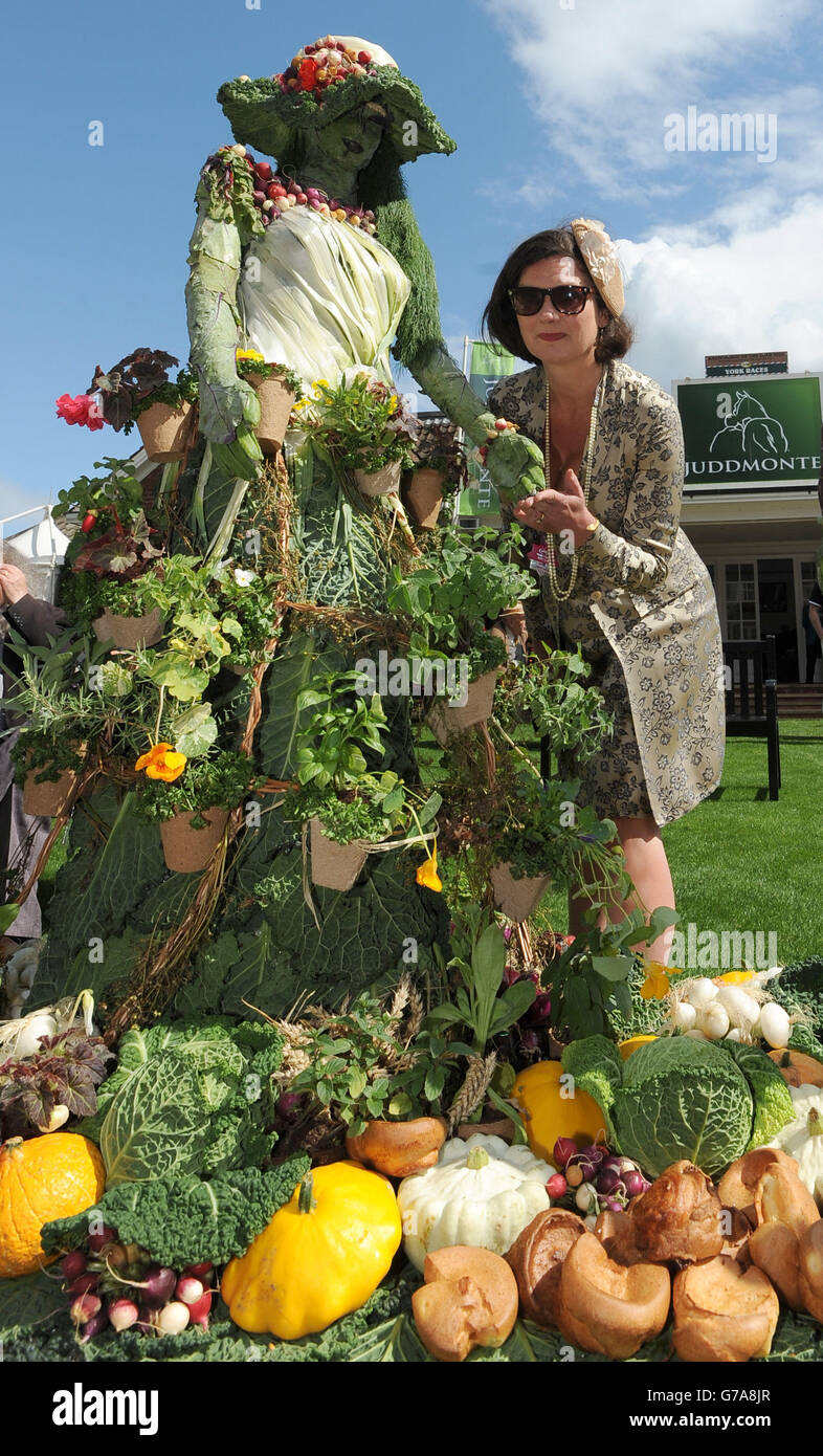 Jennifer Middleton with her 'Edible Couture', a finely dressed lady ...