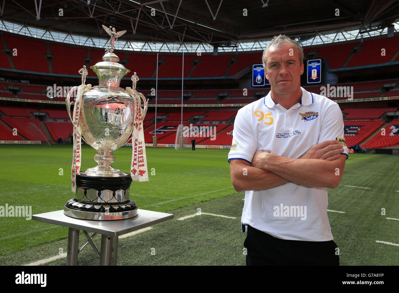 Leeds rhinos stadium hi-res stock photography and images - Alamy