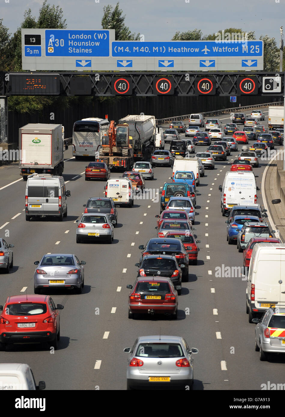 M25 junction 12 hi-res stock photography and images - Alamy