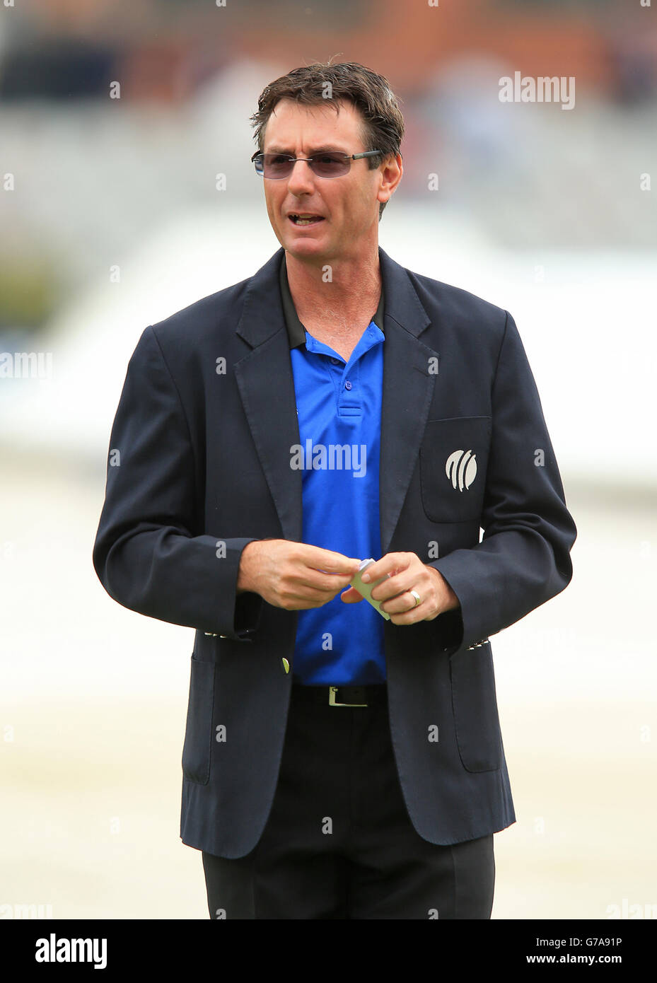 Umpire rod tucker hi-res stock photography and images - Alamy