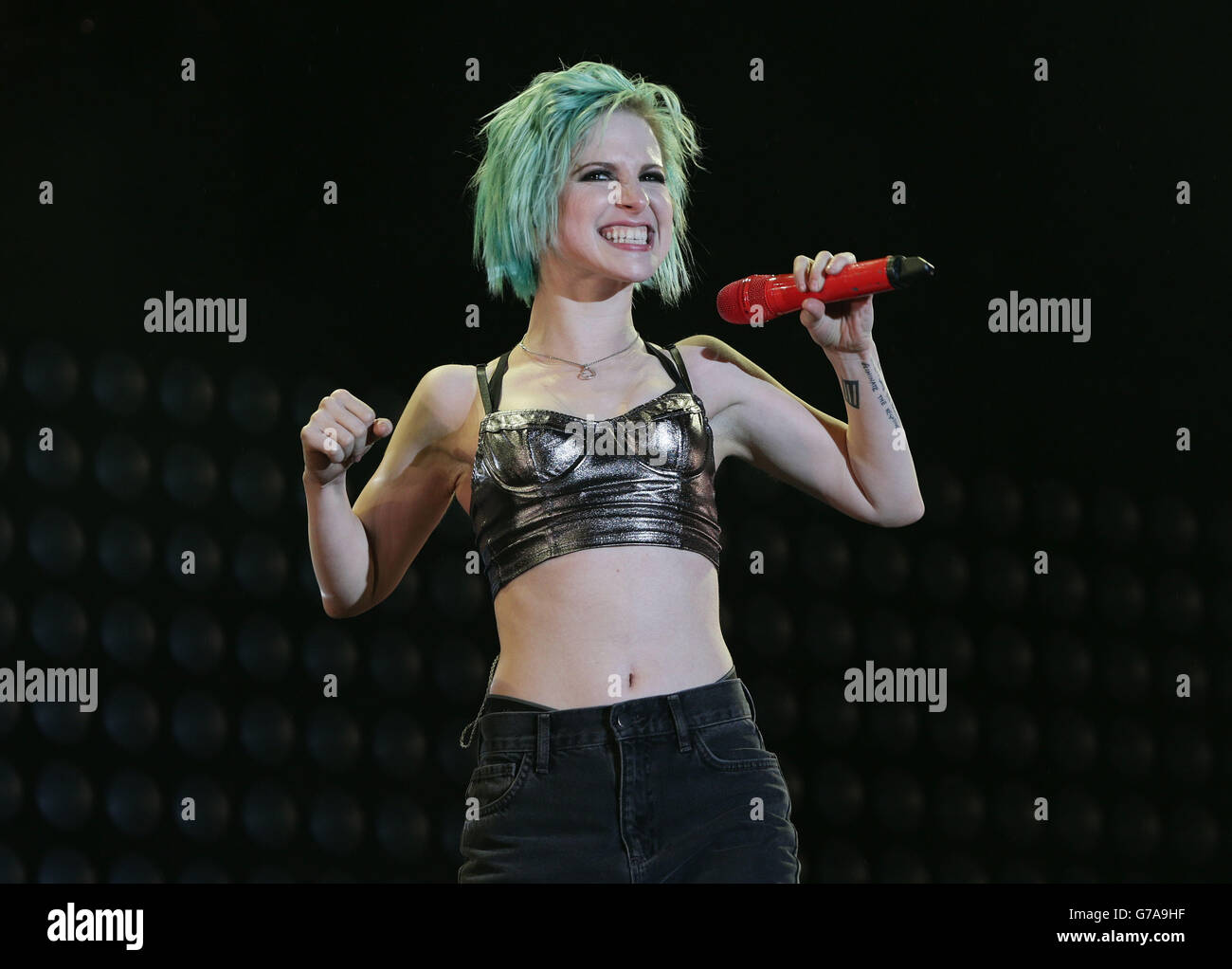 Hayley Williams of Paramore performing on the Main Stage, at the ...