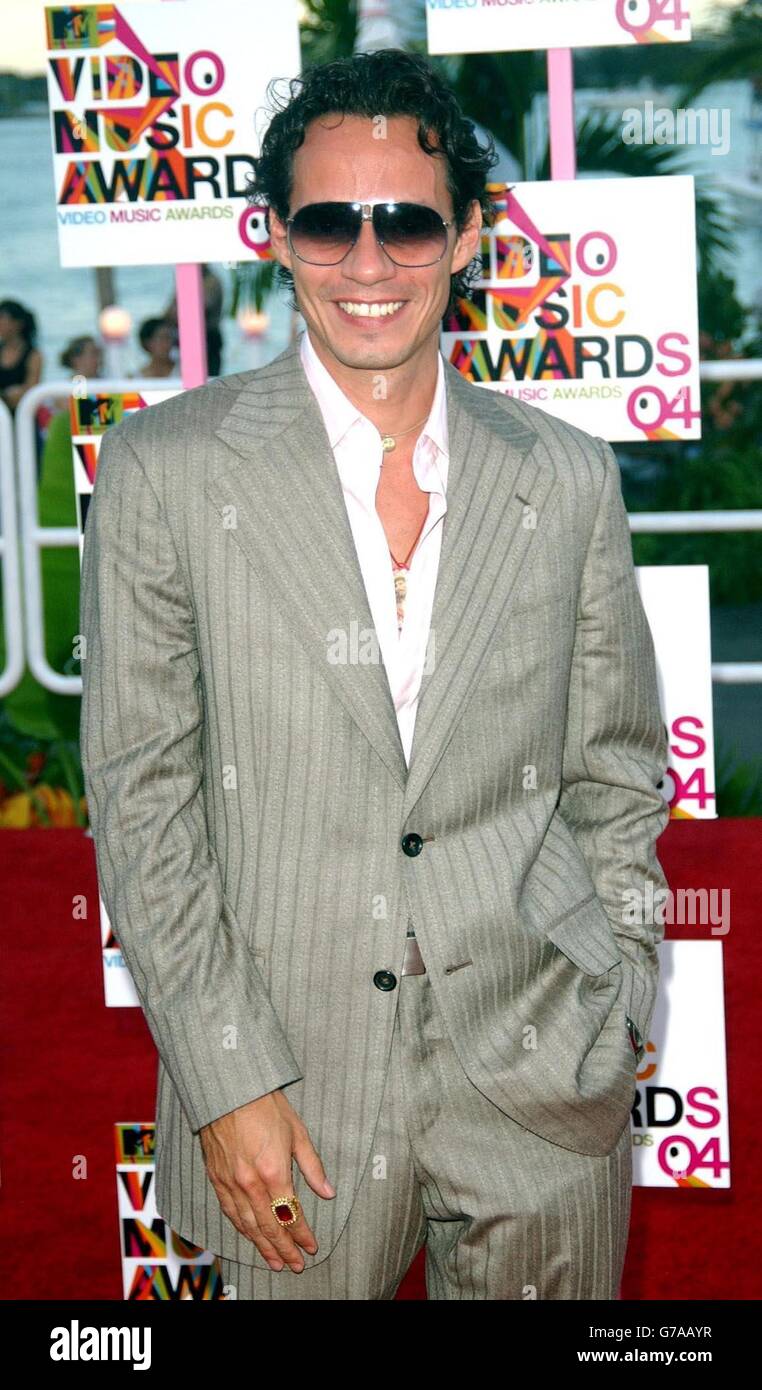 Singer Marc Anthony arrives for the MTV Video Music Awards at the ...