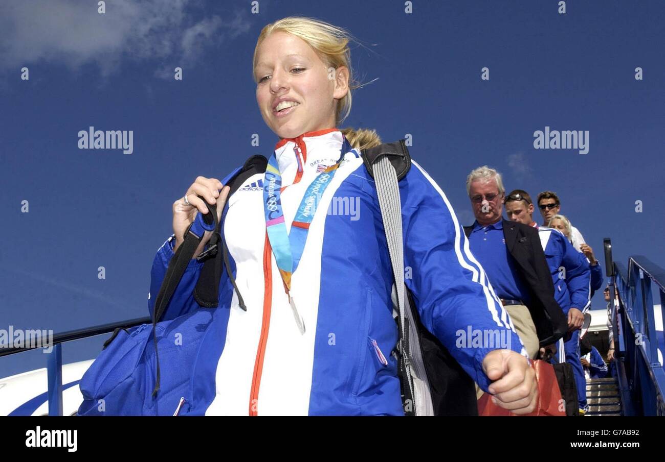 Badminton olympics2004 gail emms hi-res stock photography and images ...