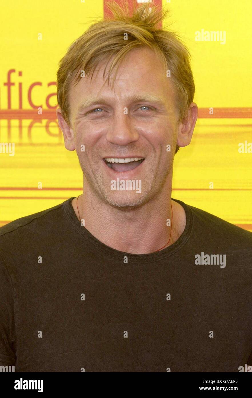 Enduring love film hi-res stock photography and images - Alamy