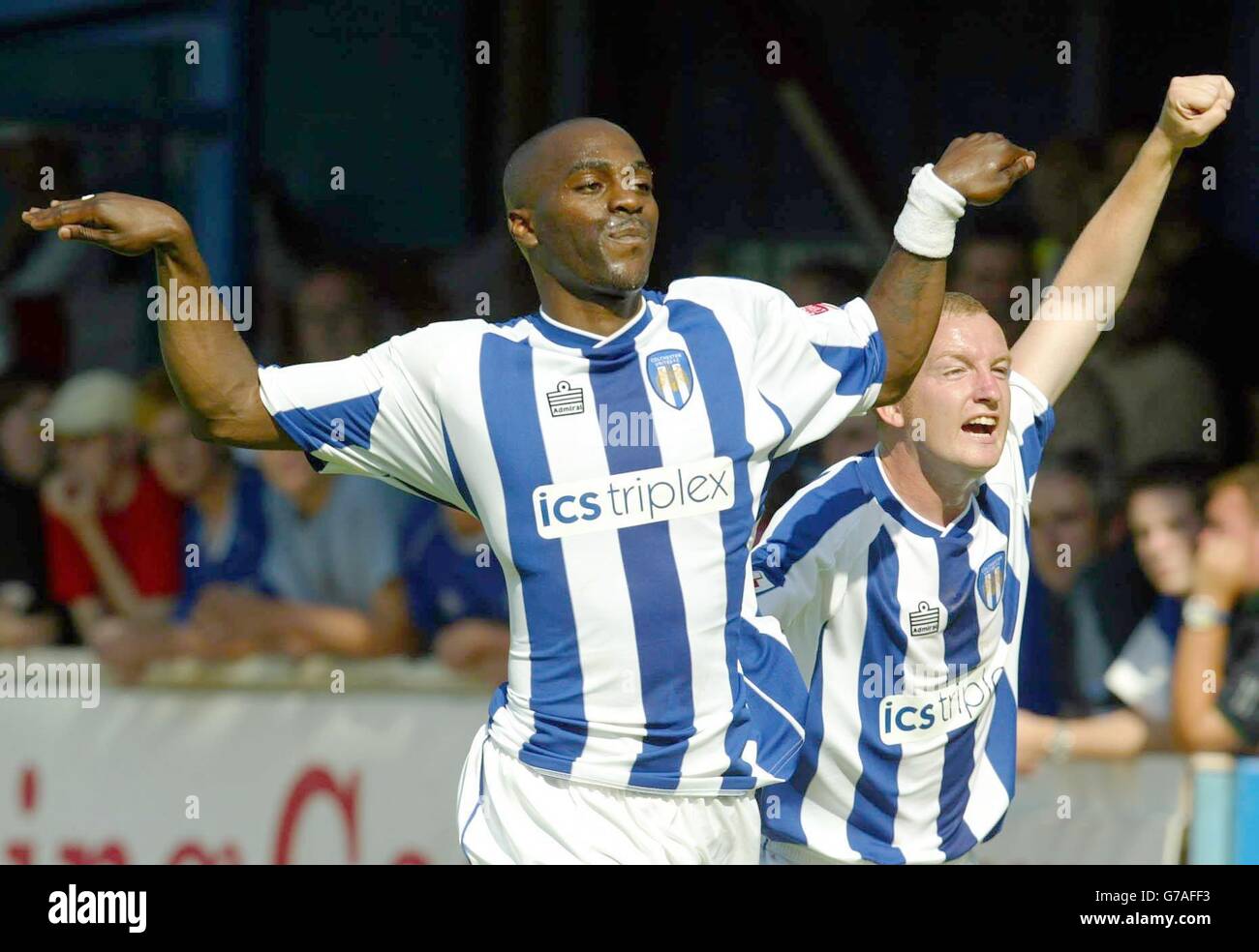 Football action celebrating wayne andrews hi-res stock photography and ...